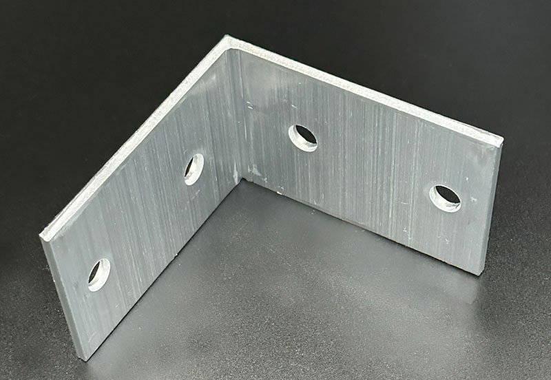 Framing brackets store